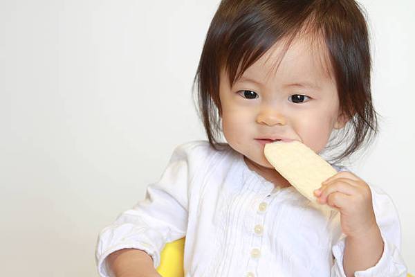 Apple Sauce Teething Biscuits Recipe | DIY Teething Biscuits for Baby ...